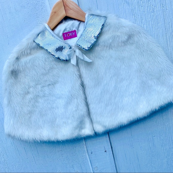 Tobi | Jackets & Coats | Ivory Faux Fur Cape By Toby | Poshmark